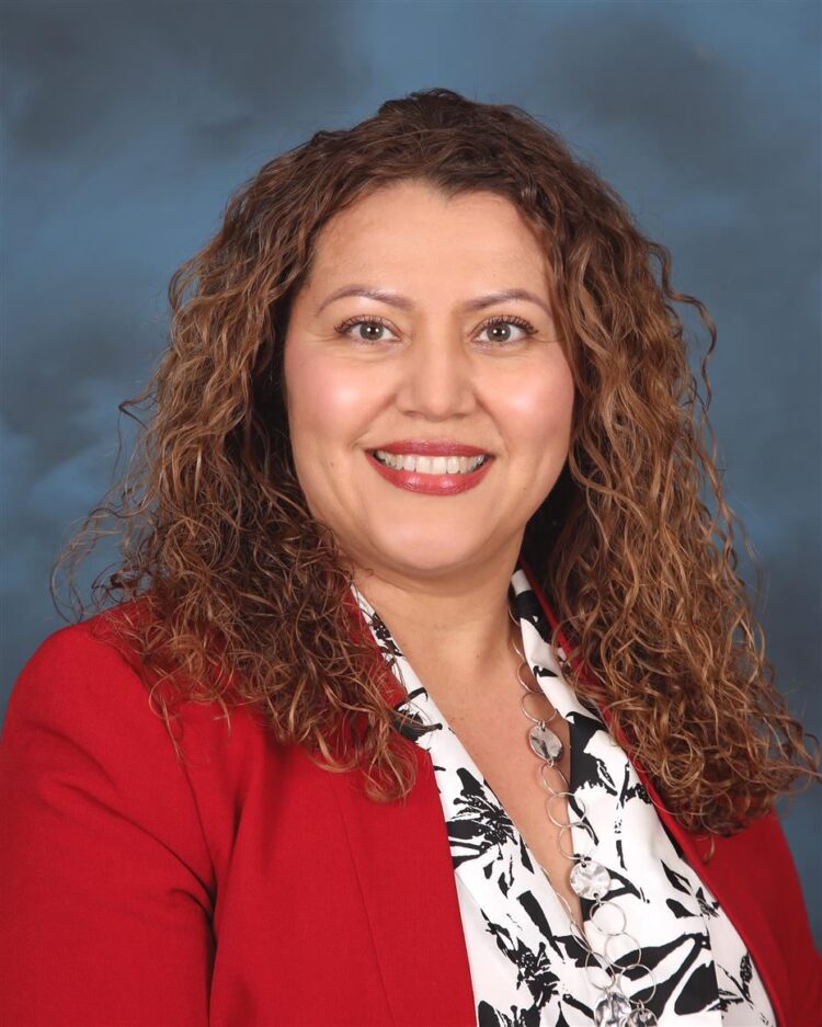 Dr. Lorraine M. Perez named next superintendent of Santa Ana Unified School District – OCDE Newsroom