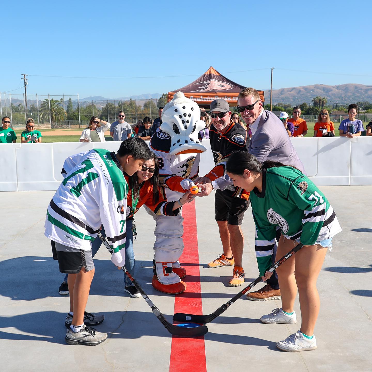 Weekly roundup: Anaheim Ducks donate hockey rink to Beechwood, OC ...