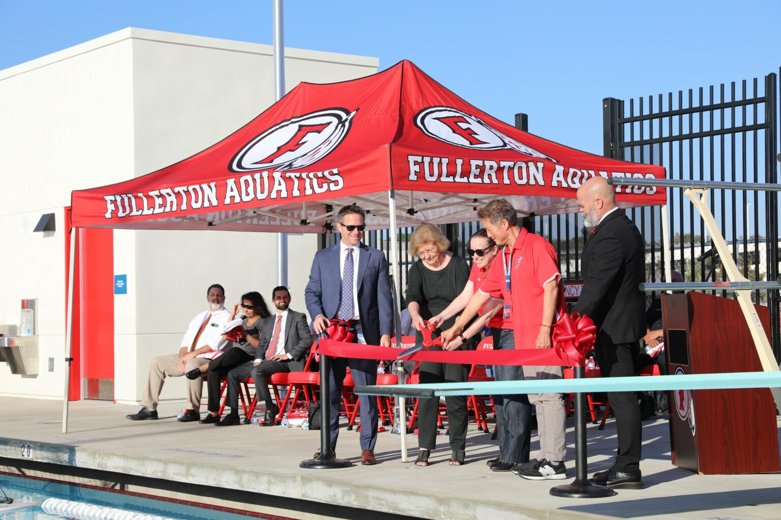Fullerton Union High School makes a splash with aquatic center debut ...