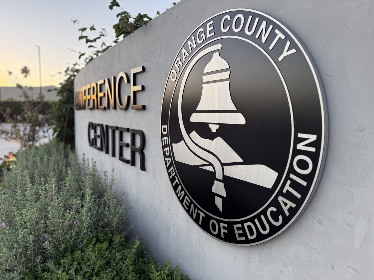 OCDE budget outlook remains stable but state faces long-term challenges ...